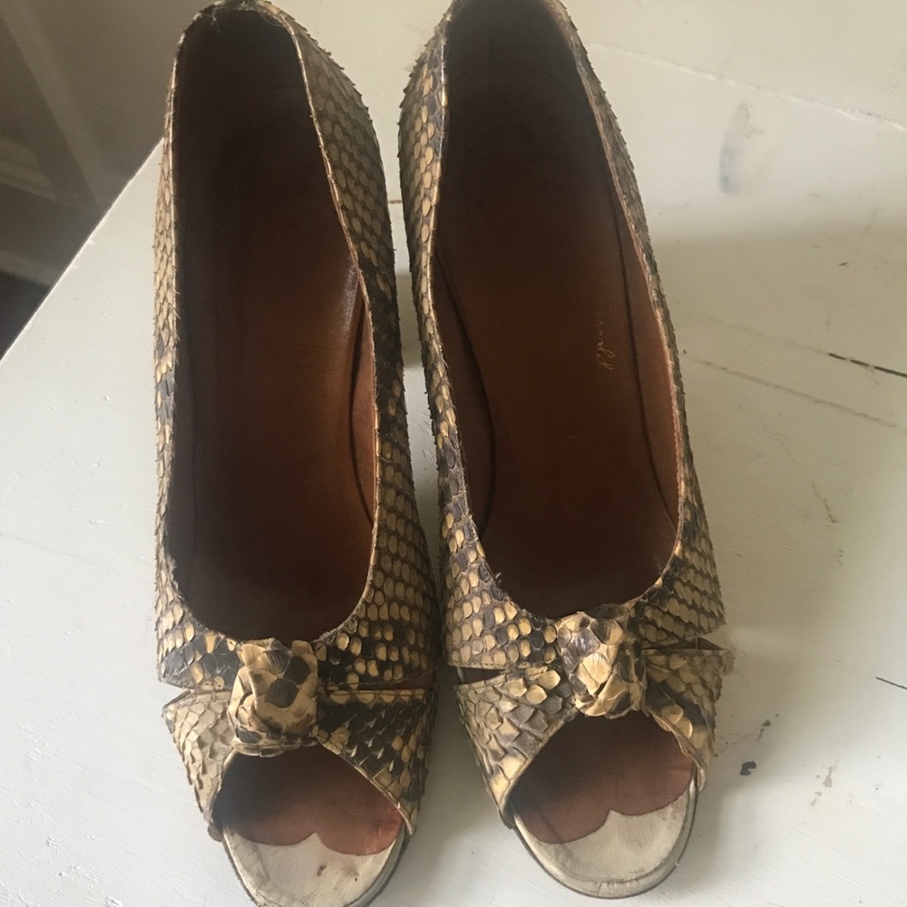 Vintage Snakeskin Pumps - Gem